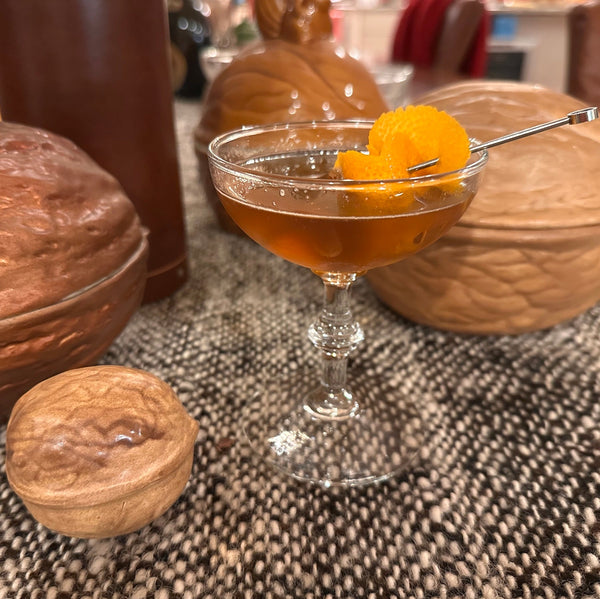 Holiday Cocktails with Walnut Flavors: Ingredients and Recipes